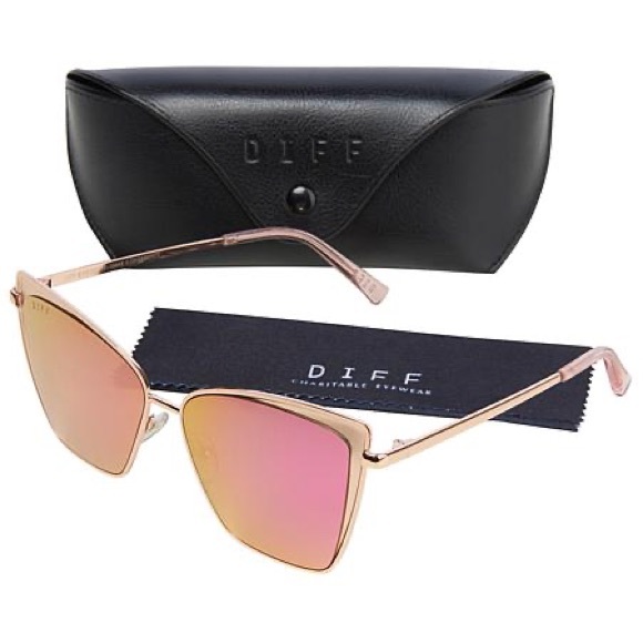 Diff Eyewear | Accessories | Diff Grace Sunglasses Gold Frame Peach ...